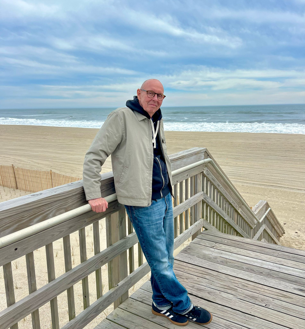 John R. Thompson – Alejandra Topete Gallery